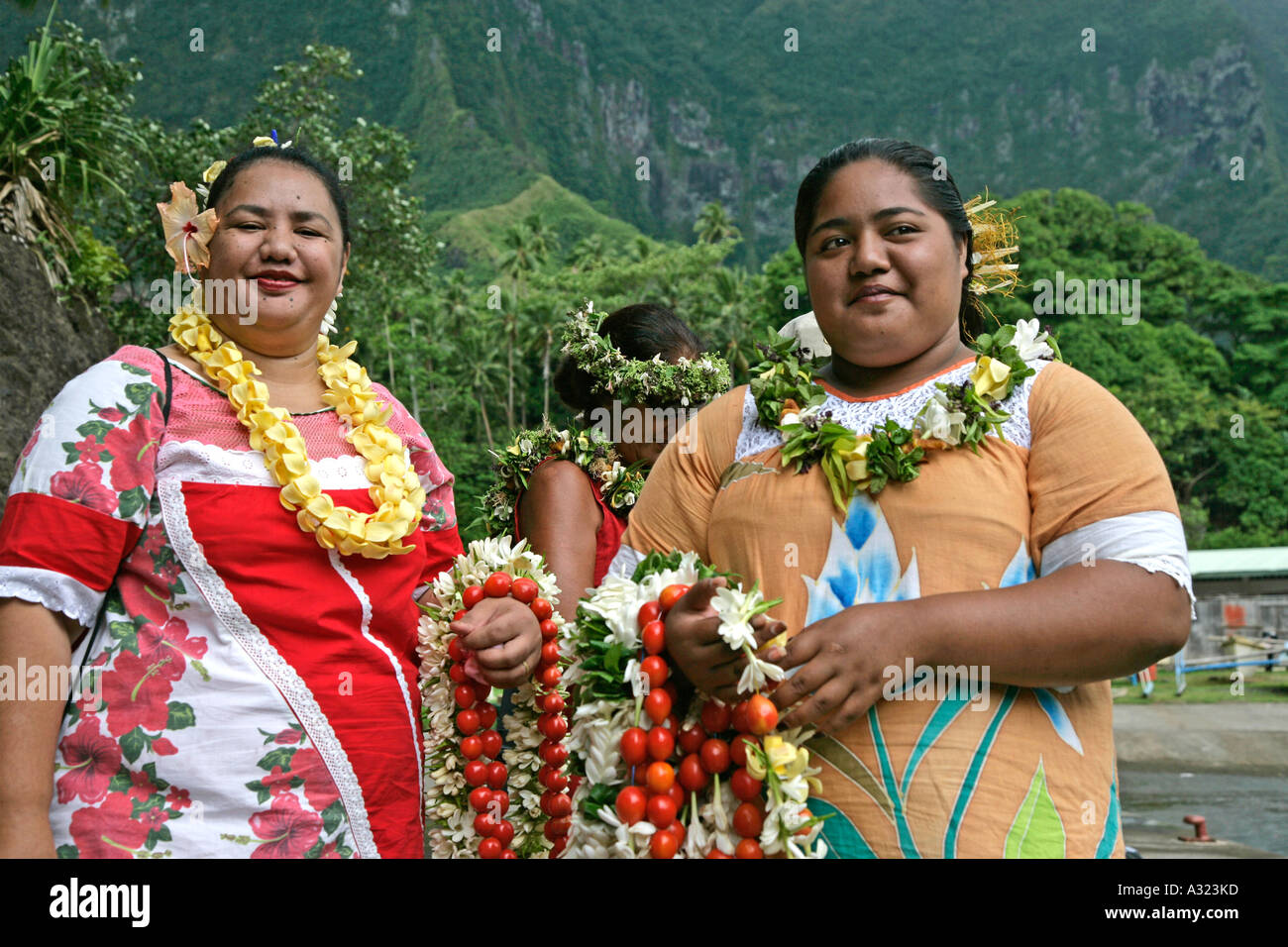 Marquesan woman hi-res stock photography and images - Alamy