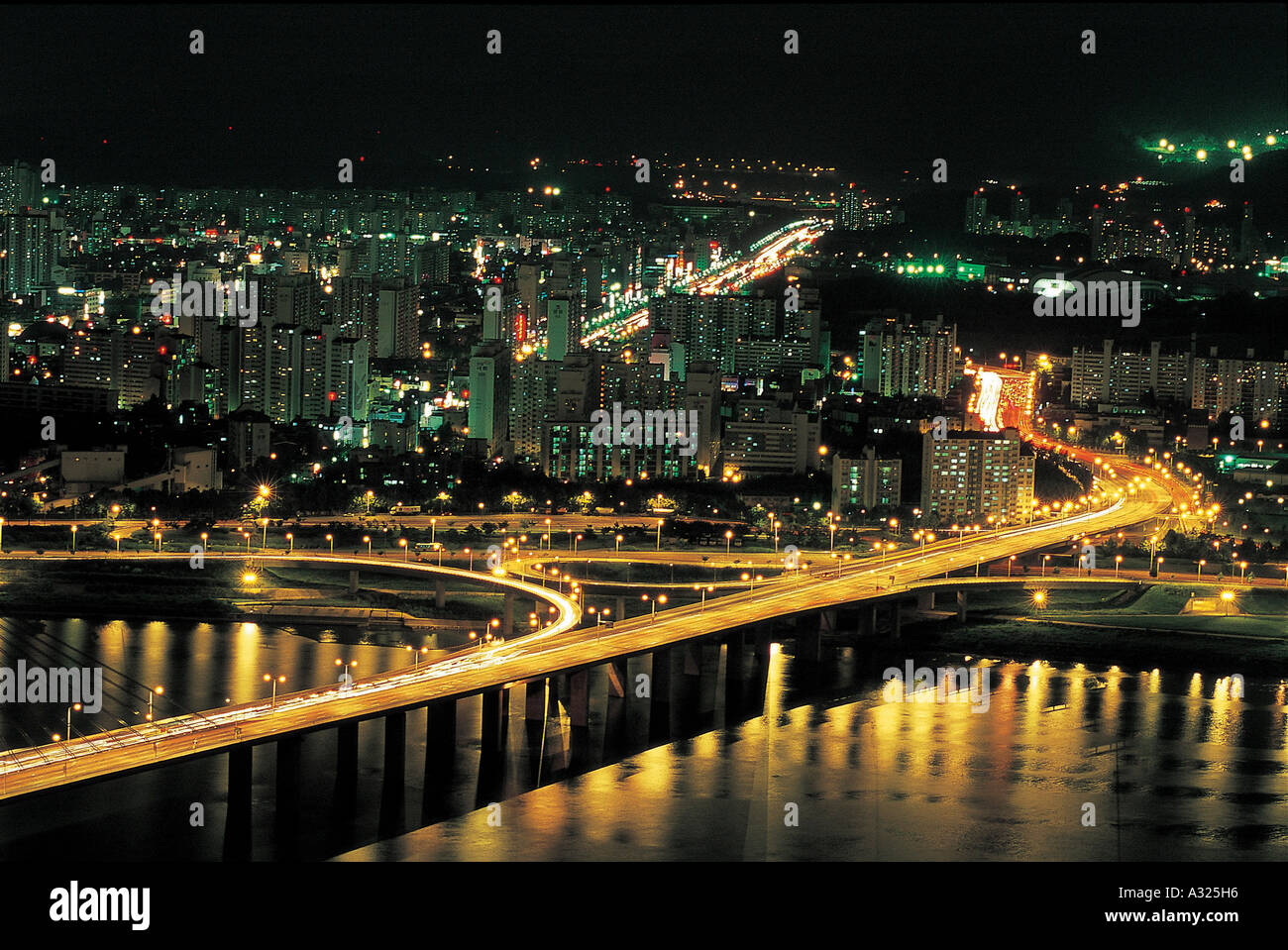The nightless city hi-res stock photography and images - Alamy