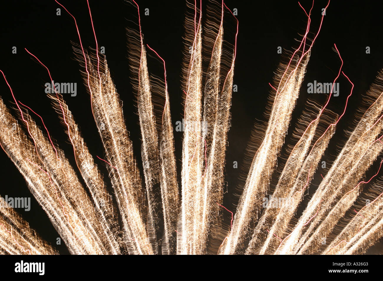 Exploding gunpowder hi-res stock photography and images - Alamy