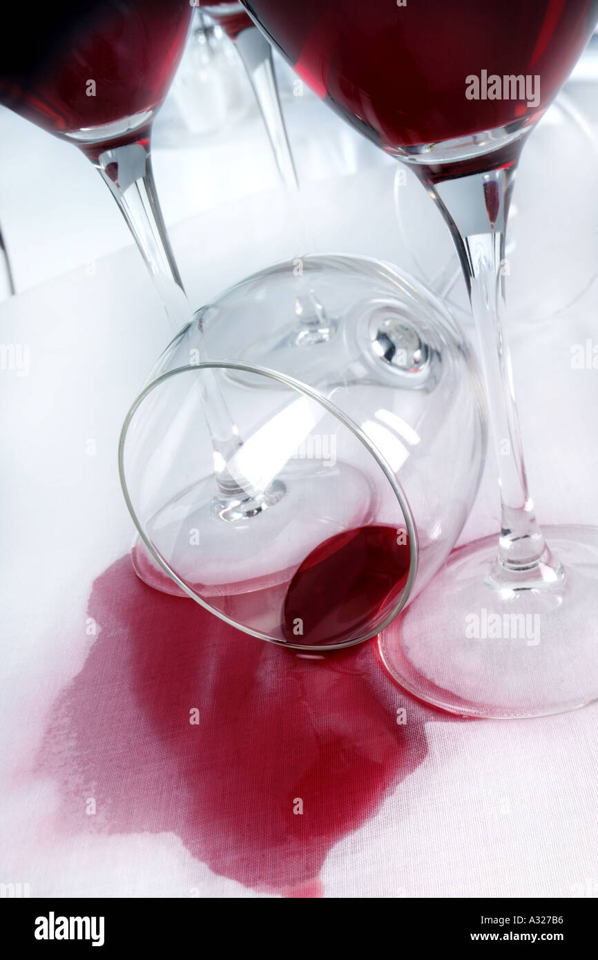 Spilt drinks party hi-res stock photography and images - Alamy