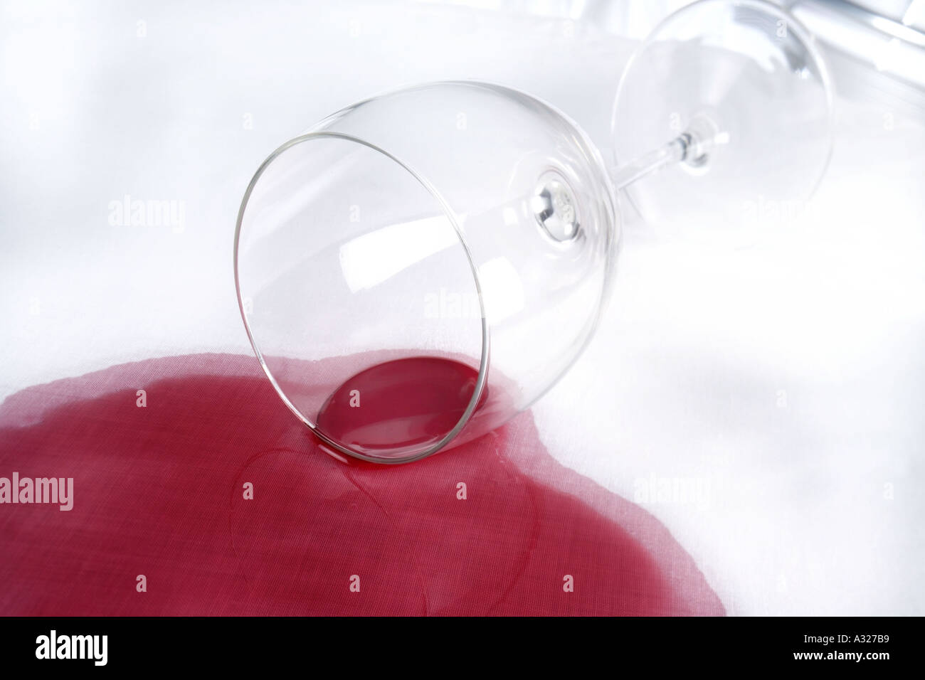 SPILT RED WINE Stock Photo - Alamy