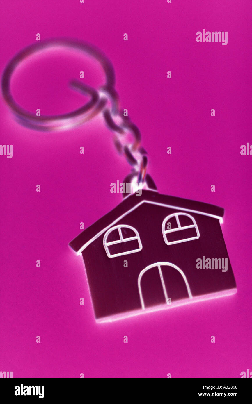 Pink house keys key ring hi-res stock photography and images - Alamy