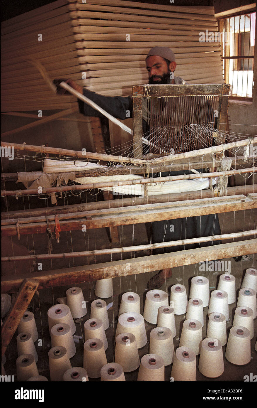 Weaver loom egypt hi-res stock photography and images - Alamy