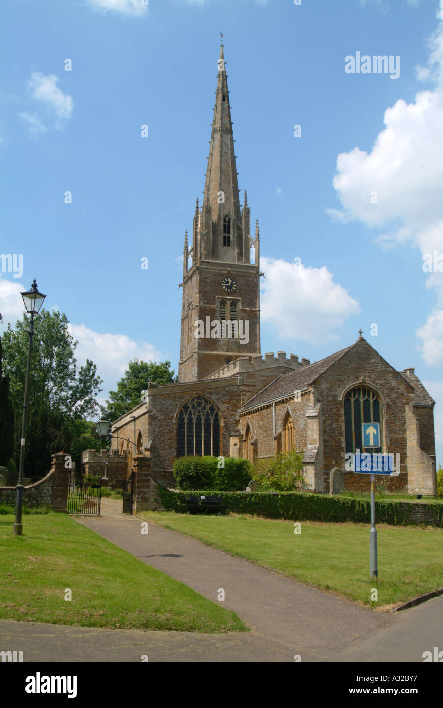 Kings Sutton Church High Resolution Stock Photography and Images - Alamy