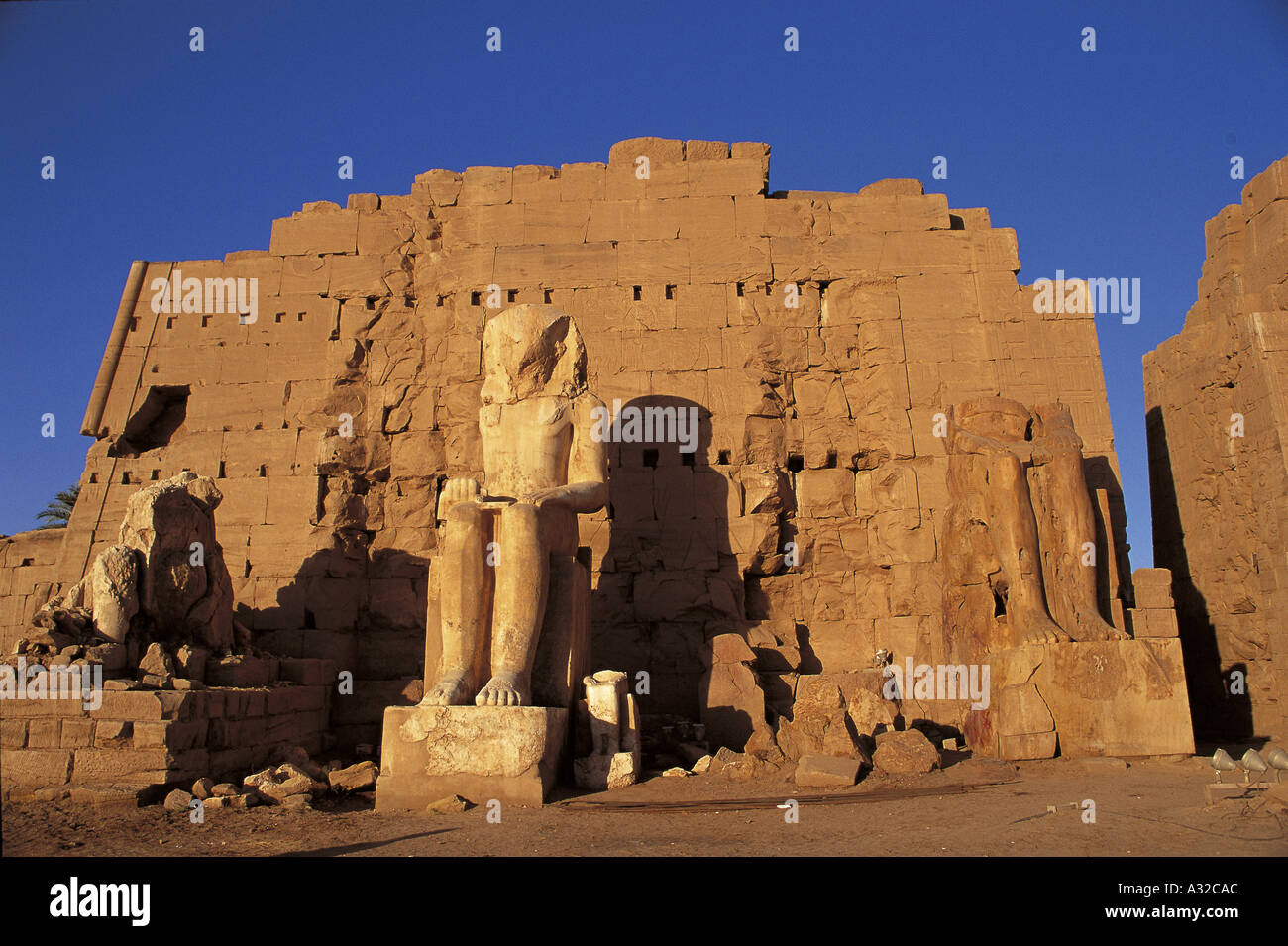 Ramses 11 hi-res stock photography and images - Alamy