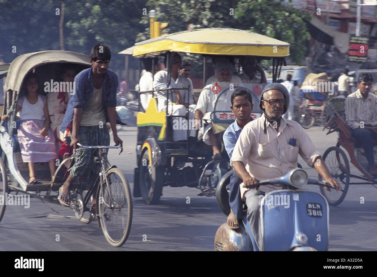 Rickshaws in traffic jam hi-res stock photography and images - Alamy