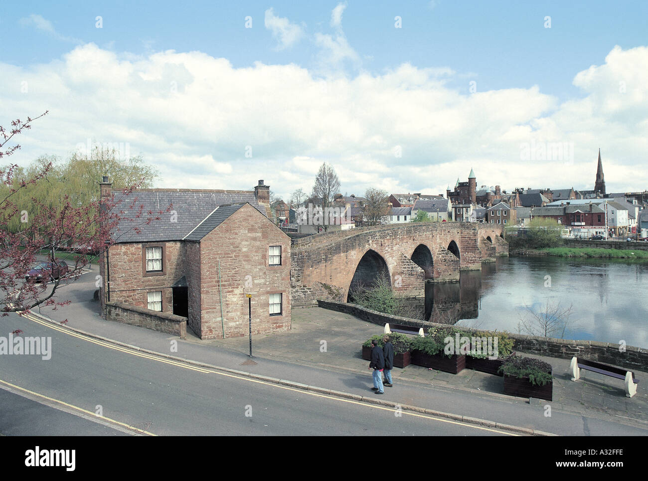River nith old bridge dumfries hi-res stock photography and images - Alamy