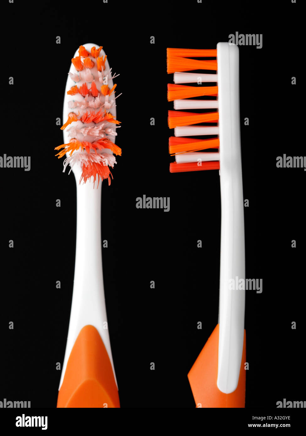 Worn and new toothbrush side by side Stock Photo - Alamy