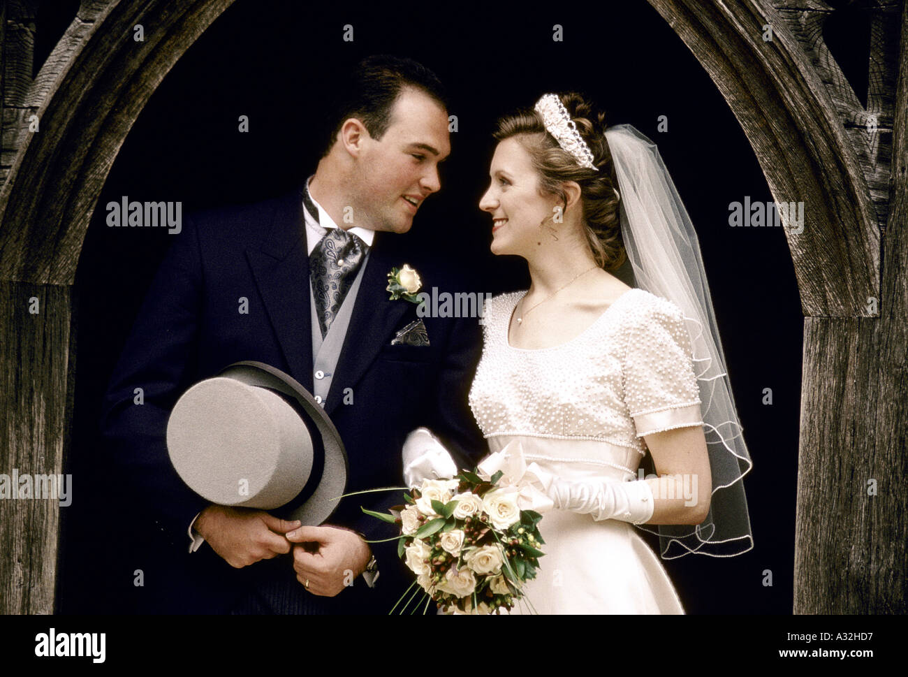jennifer parker christopher dyer signing register wedding uk 1997 Stock ...
