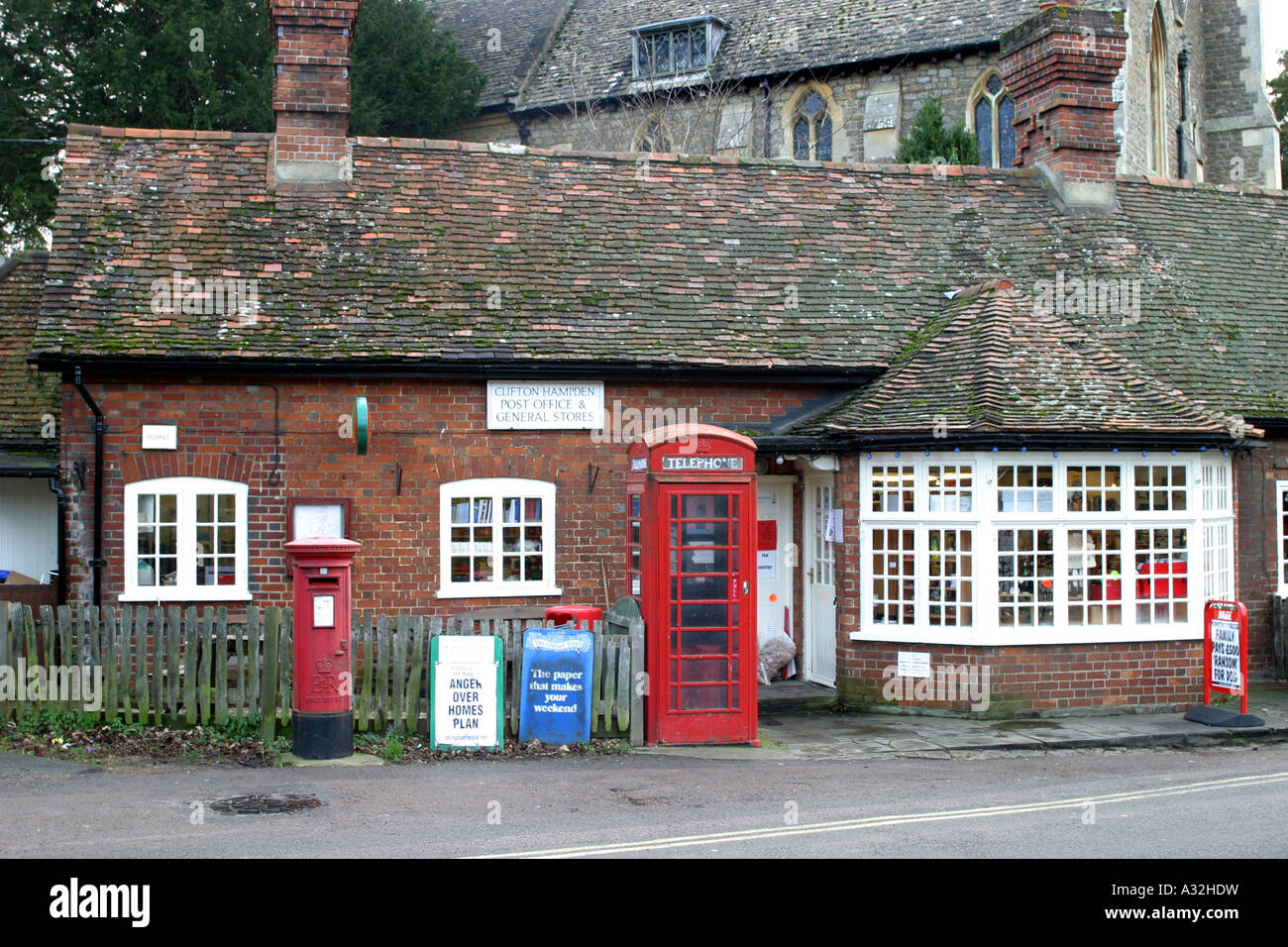 A rural post office at Clifton Hampden, Oxfordshire Stock Photo - Alamy