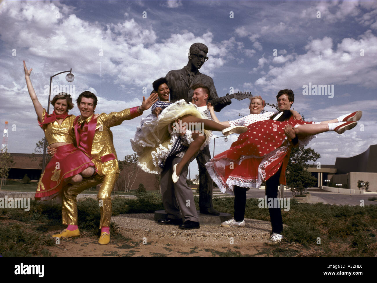 rock n roll dancers at the buddy holly memorial statue dallas Stock ...
