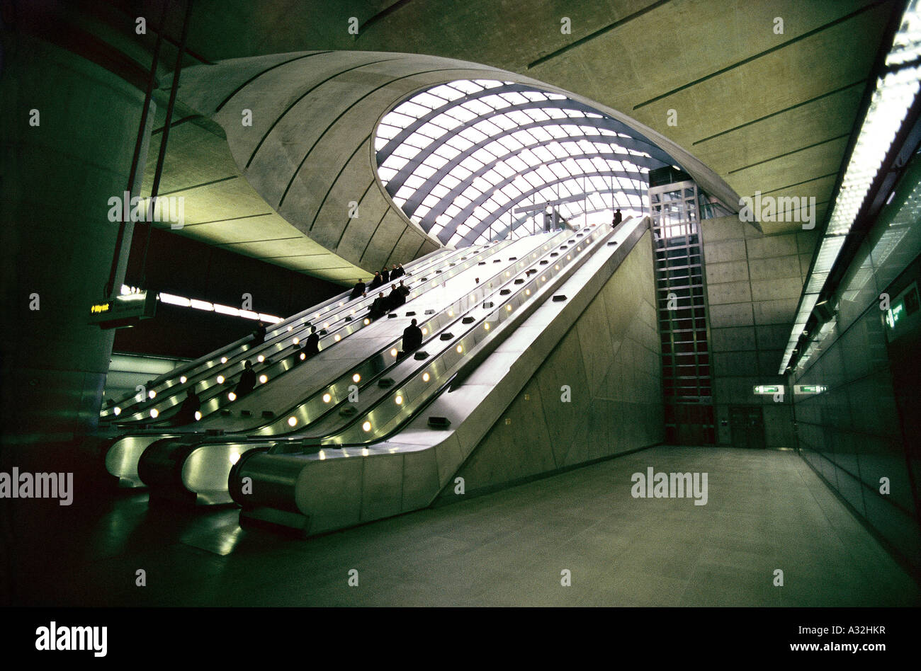 New bank station london hi-res stock photography and images - Alamy