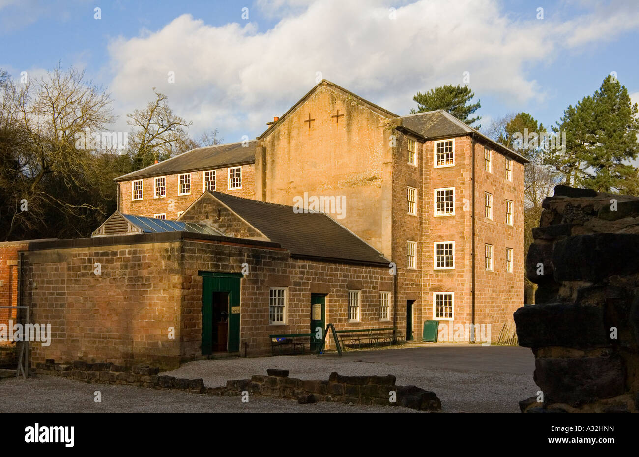 First industrial revolution factory uk hi-res stock photography and ...
