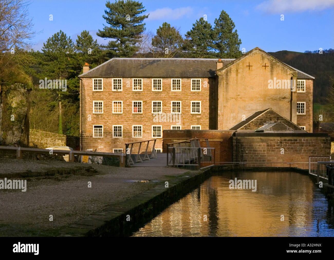 First industrial revolution factory hi-res stock photography and images ...