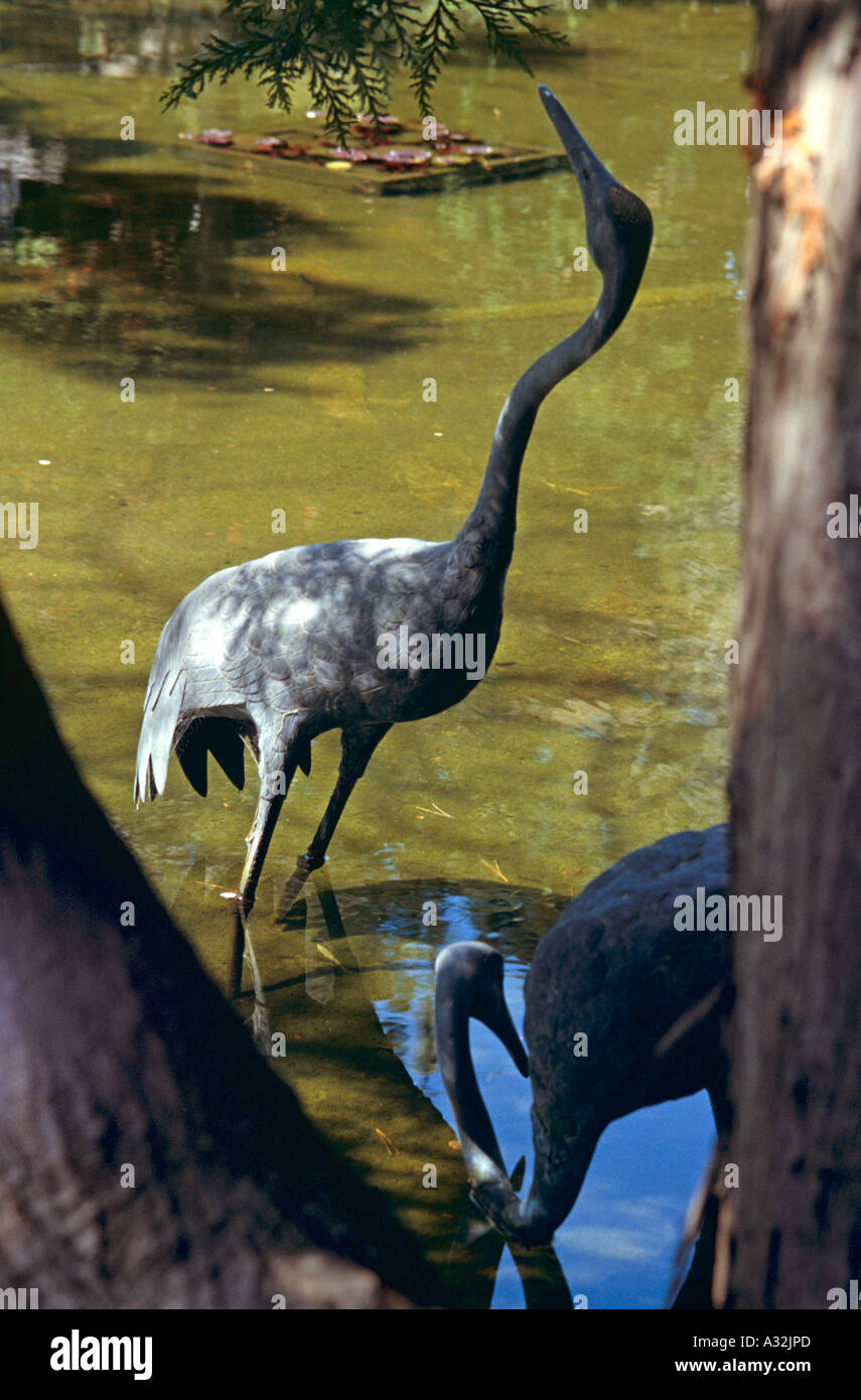 Crane pond garden japanese hi-res stock photography and images - Alamy