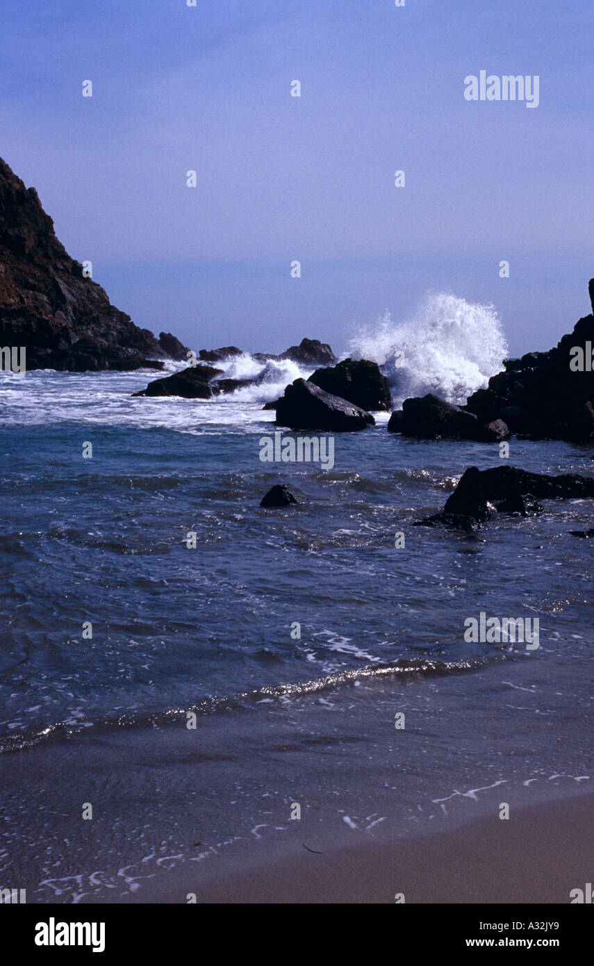 Iconic splash hi-res stock photography and images - Alamy