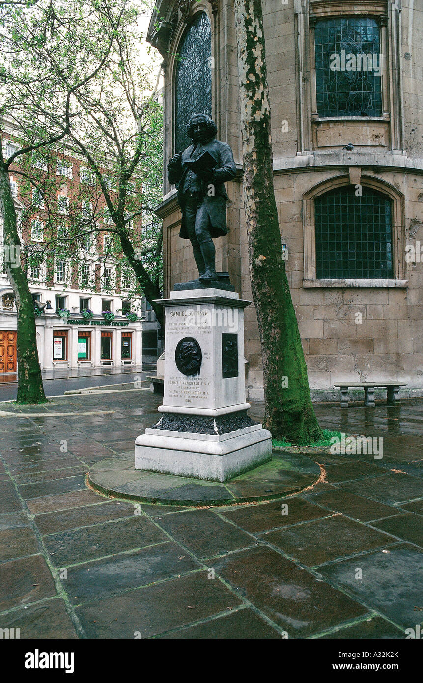 Statue of Samuel Johnson, London, United Kingdom Stock Photo - Alamy