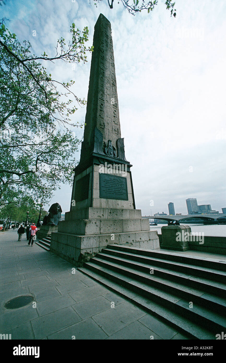 London england cleopatras needle hi-res stock photography and images ...