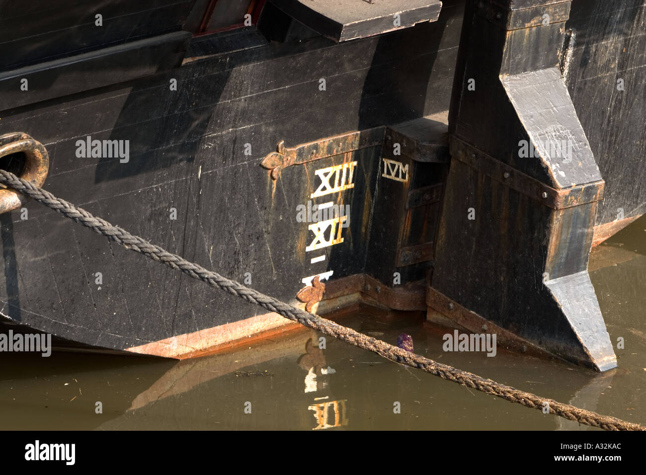 Galleon stern rudder rope hi-res stock photography and images - Alamy