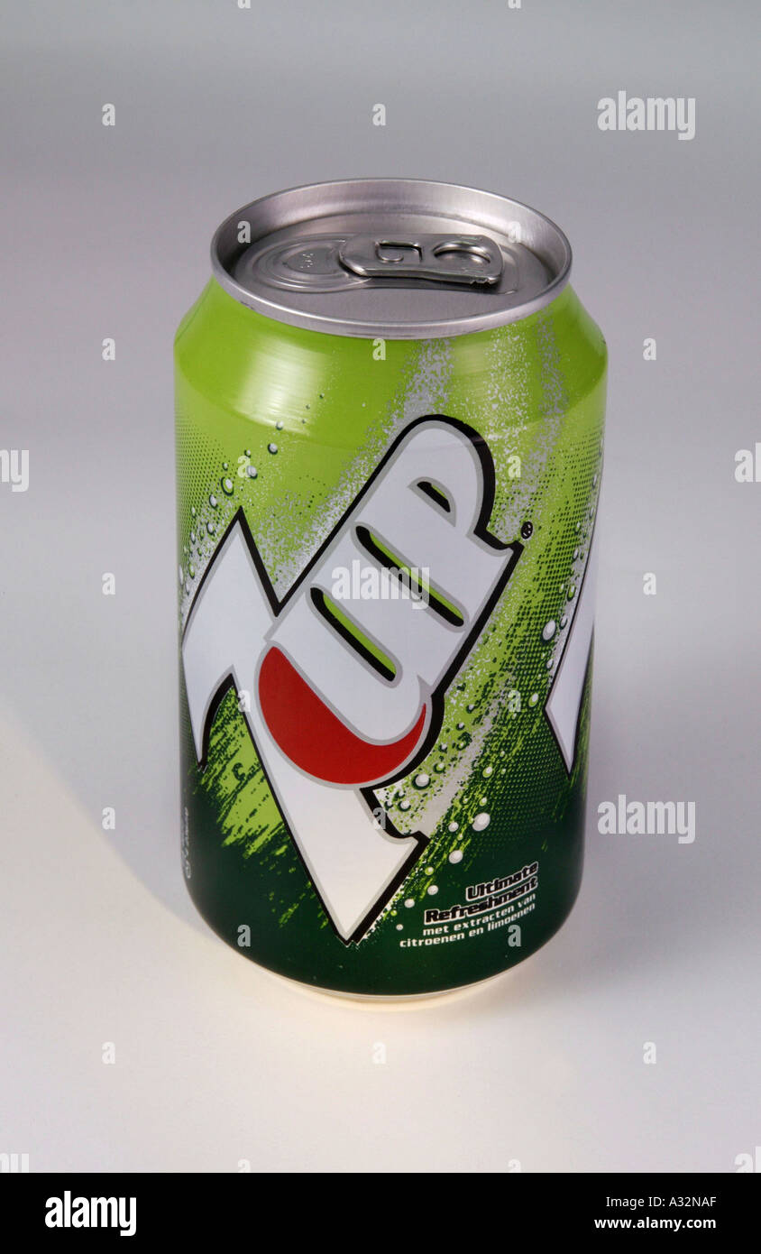 7 up fizzy drink can Stock Photo - Alamy