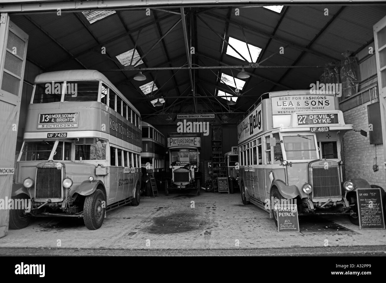 Old fashion buses Stock Photo - Alamy