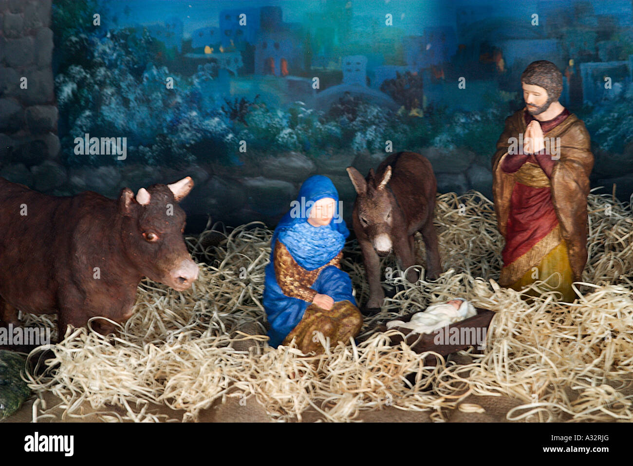 Birth of jesus manger hi-res stock photography and images - Alamy
