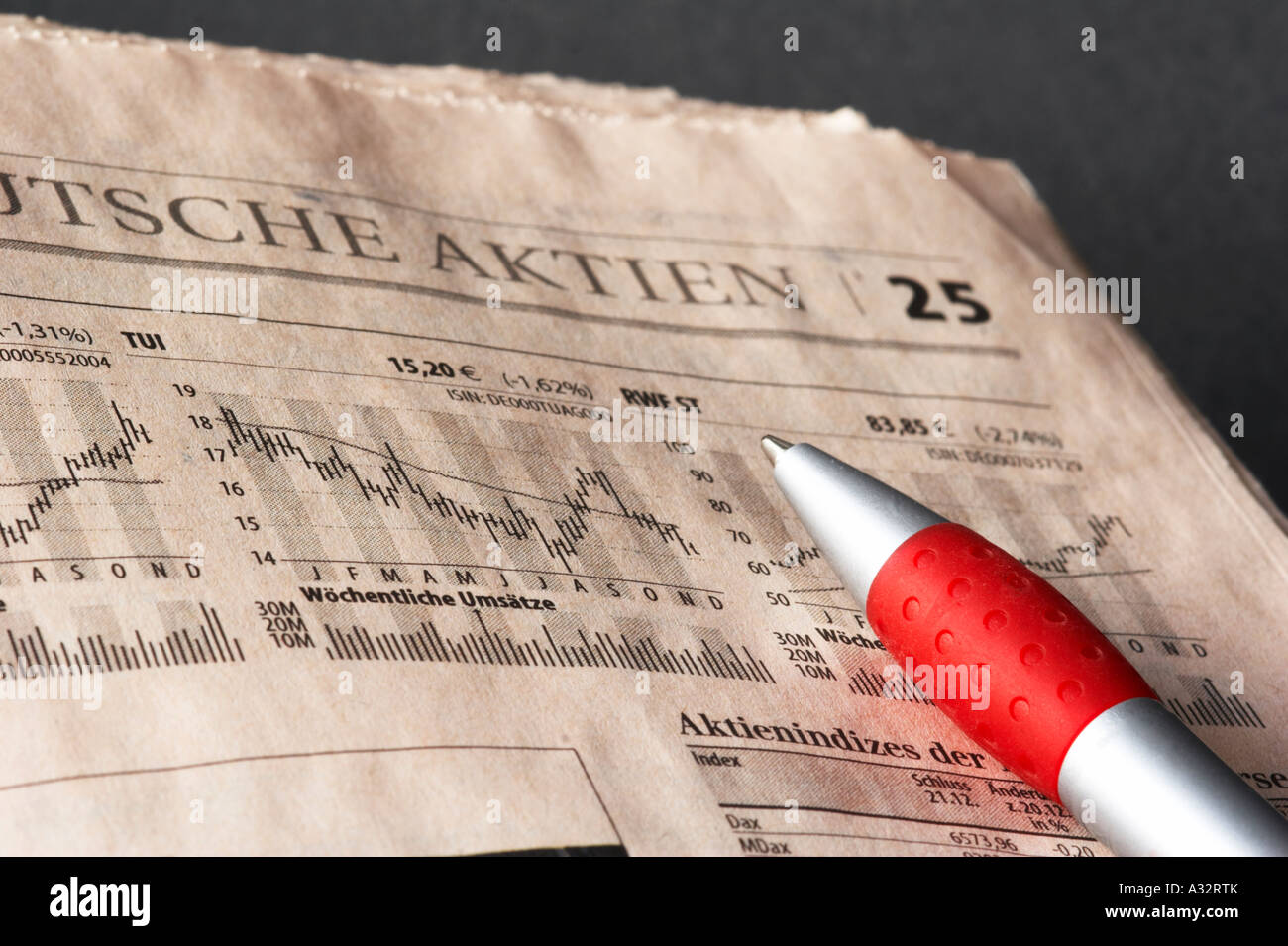 Stock-exchange in newspaper Stock Photo - Alamy