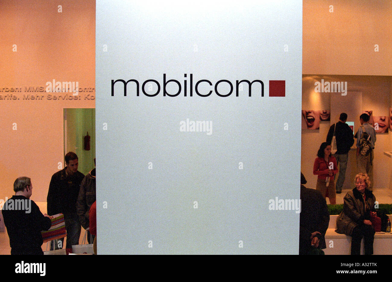 Mobilcom logo hi-res stock photography and images - Alamy