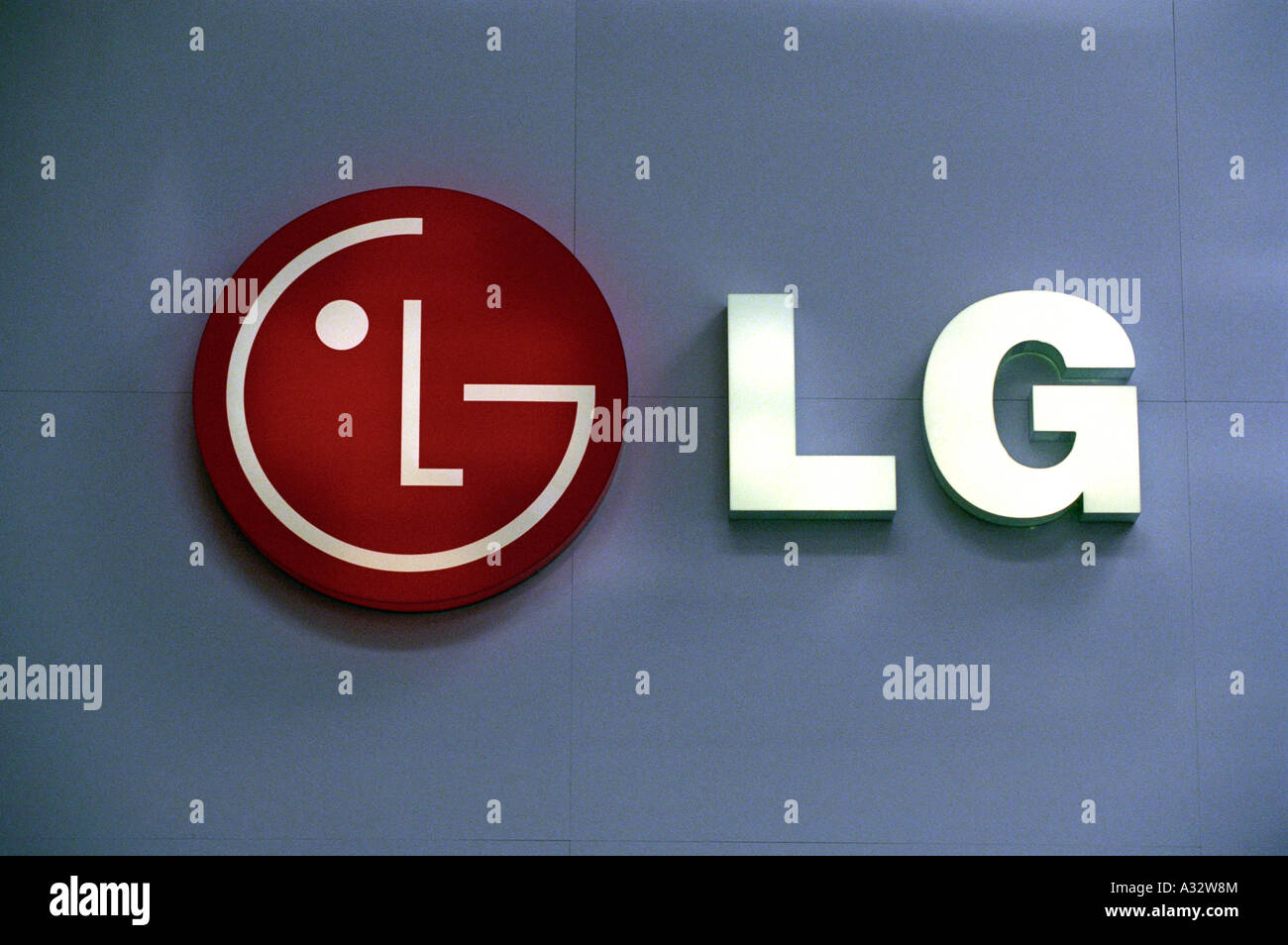 Lg brand logo hi-res stock photography and images - Alamy