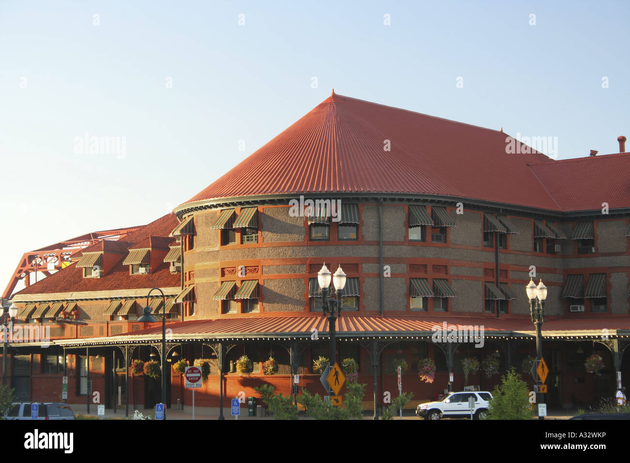 Union station on sunny hi-res stock photography and images - Alamy