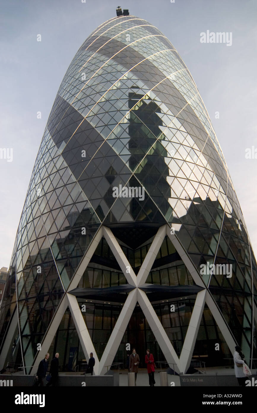 The Gherkin building, 30 St Mary Axe Stock Photo - Alamy