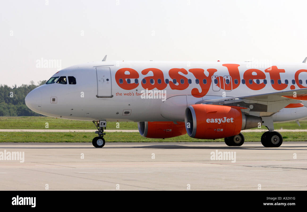 German budget carrier hi-res stock photography and images - Alamy