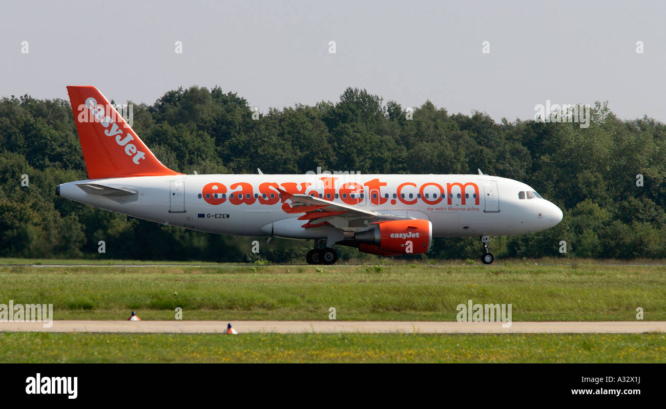 An easyJet plane at the Cologne Bonn Airport, Germany Stock Photo - Alamy
