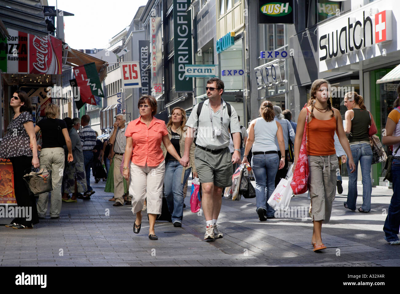 Cologne germany people hi-res stock photography and images - Alamy