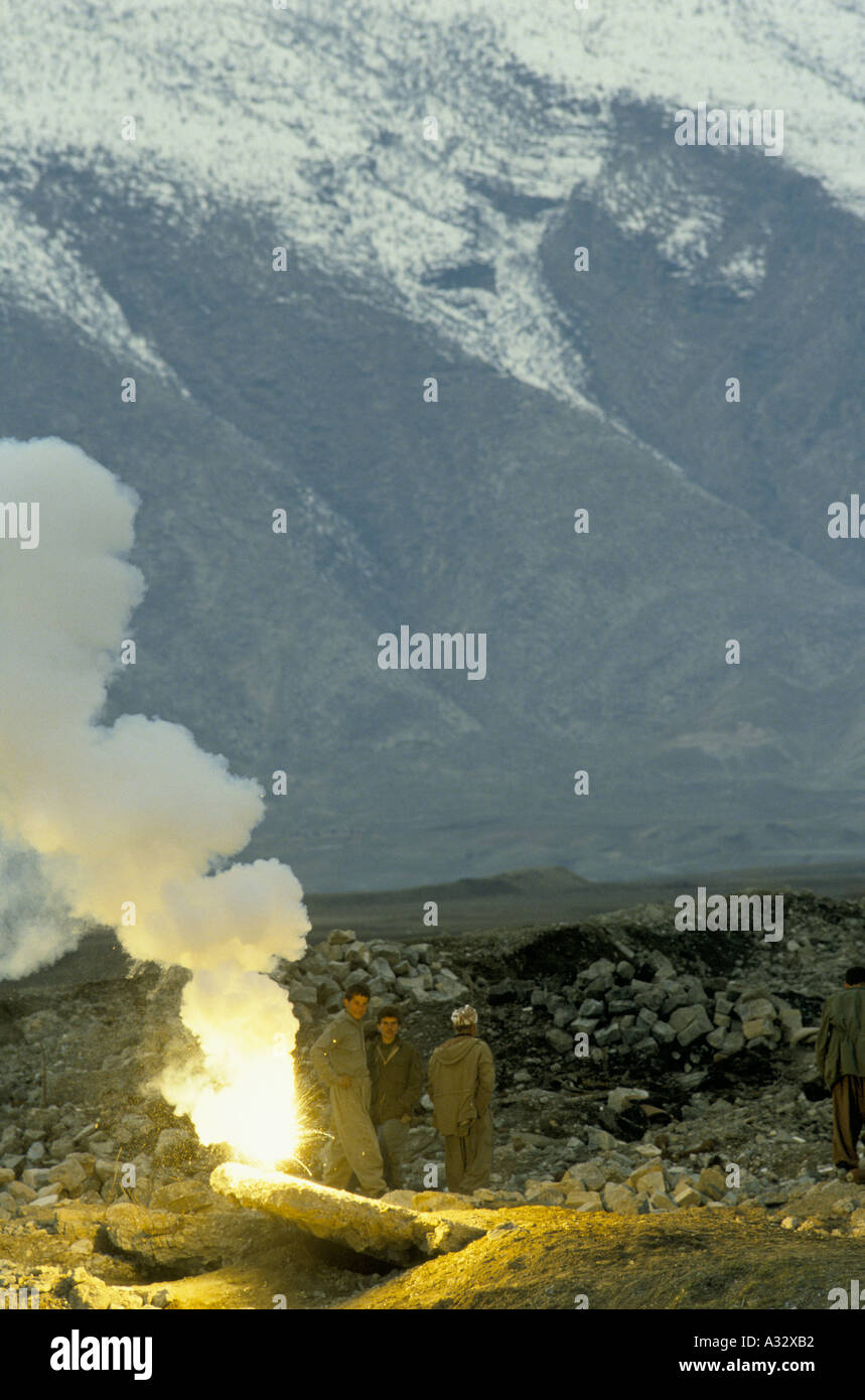 Exploding shells hi-res stock photography and images - Alamy