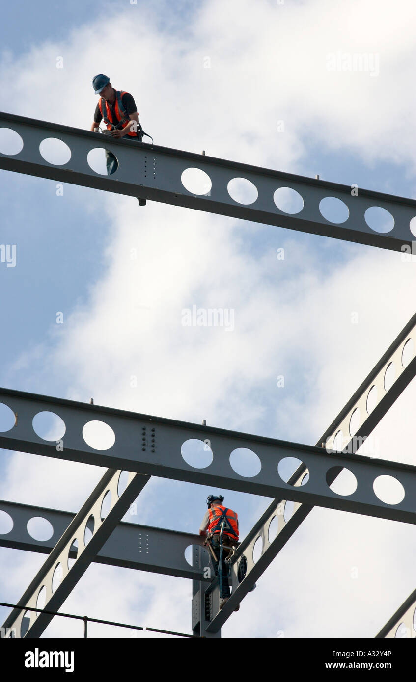 Construction workers at height hi-res stock photography and images - Alamy