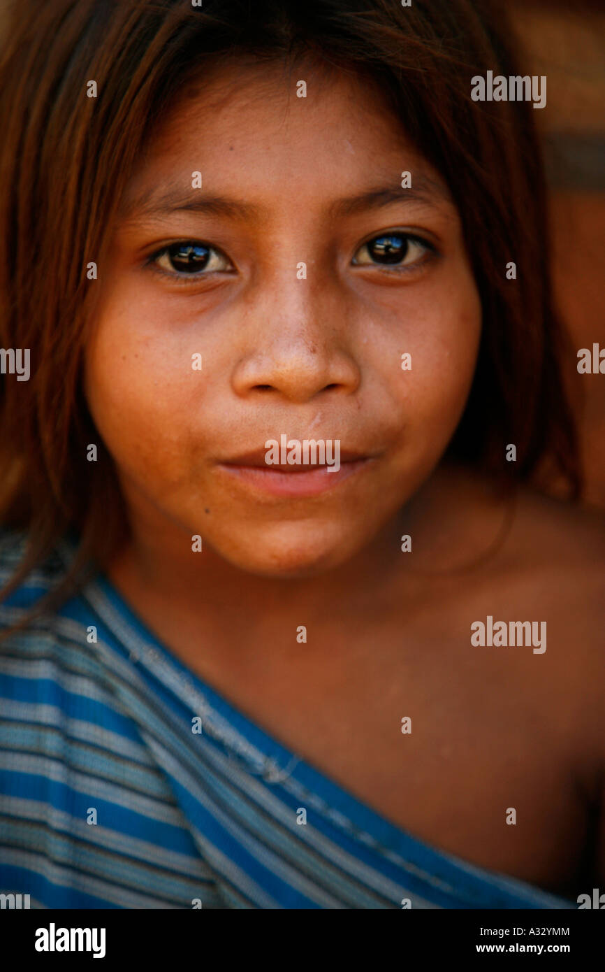 young peruvian girl Stock Photo - Alamy