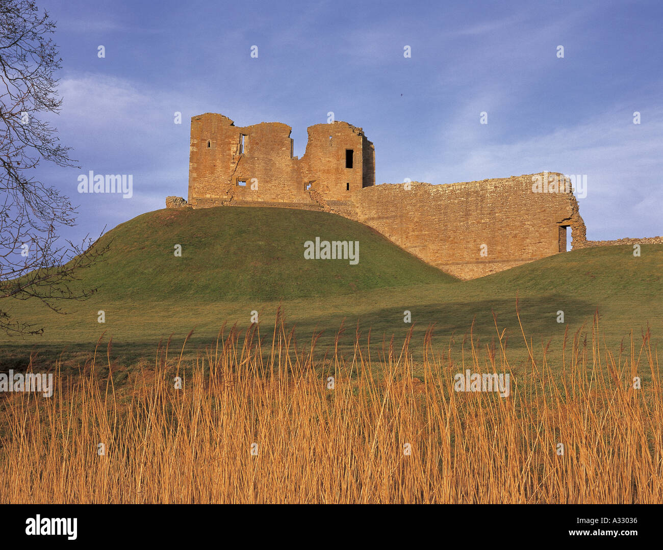 Elgin castle hi-res stock photography and images - Alamy