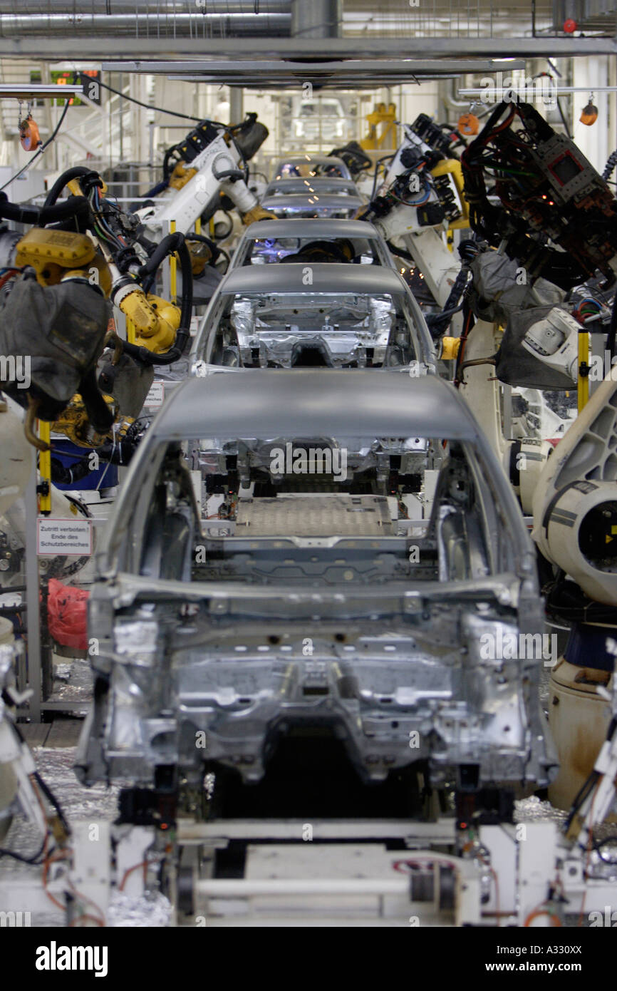 Volkswagen AG - manufacturing of Golf 5, Wolfsburg, Germany Stock Photo ...