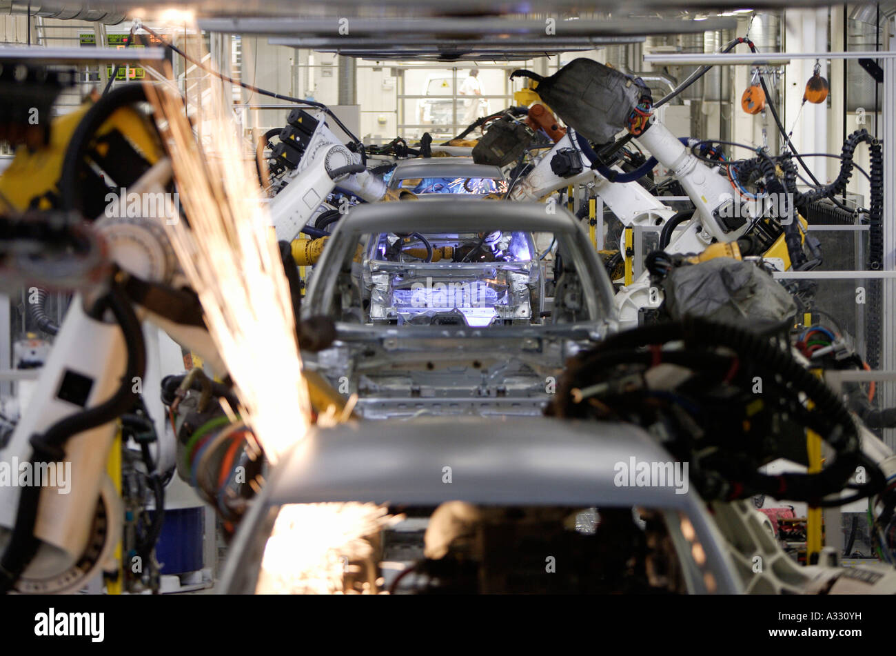 Volkswagen AG - manufacturing of Golf 5, Wolfsburg, Germany Stock Photo ...