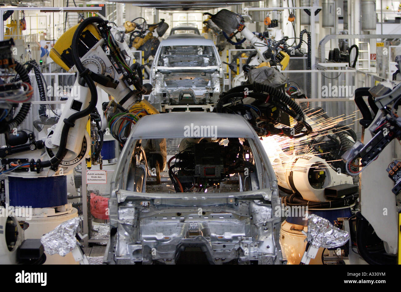 Volkswagen AG - manufacturing of Golf 5, Wolfsburg, Germany Stock Photo ...