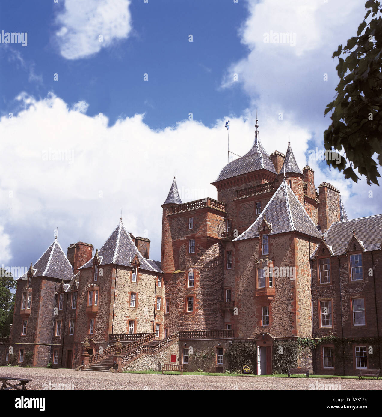 Thirlestane castle hi-res stock photography and images - Alamy