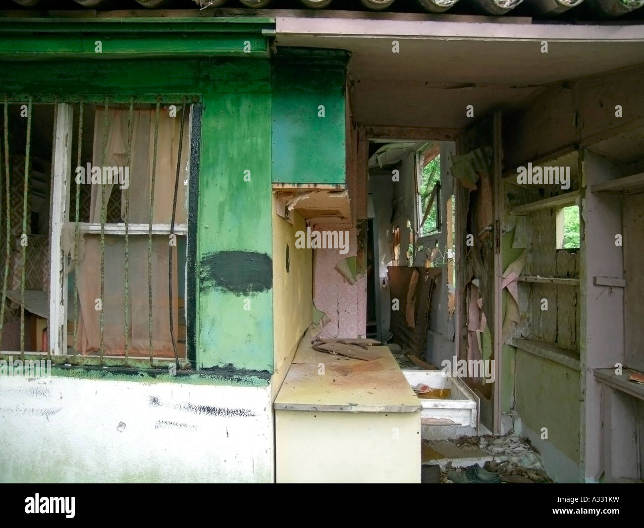 broken decayed garden house hovel Stock Photo - Alamy