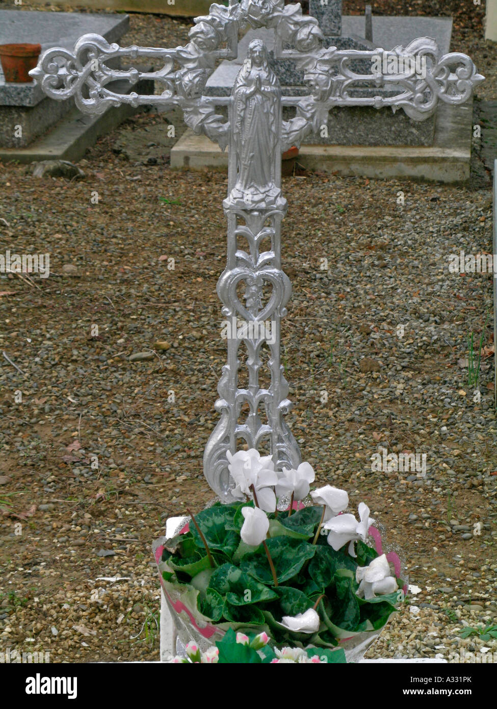 Metal Cross On Grave High Resolution Stock Photography and Images - Alamy