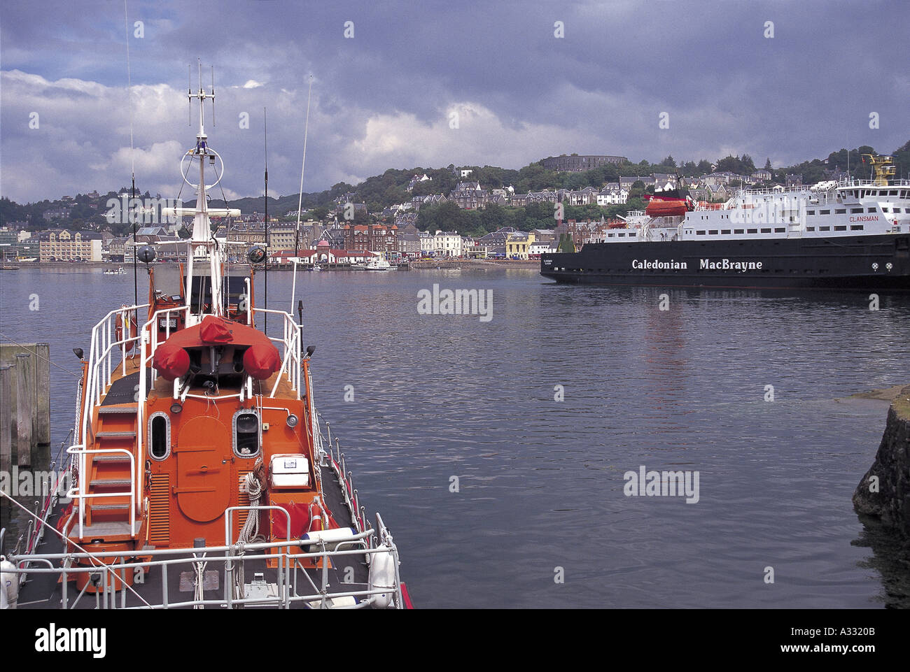 Rnli oban lifeboat hi-res stock photography and images - Alamy