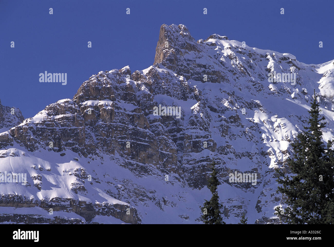 Mount crowfoot hi-res stock photography and images - Alamy