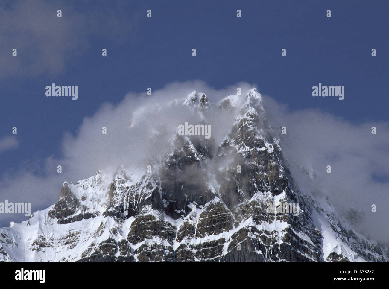 Howse peak hi-res stock photography and images - Alamy