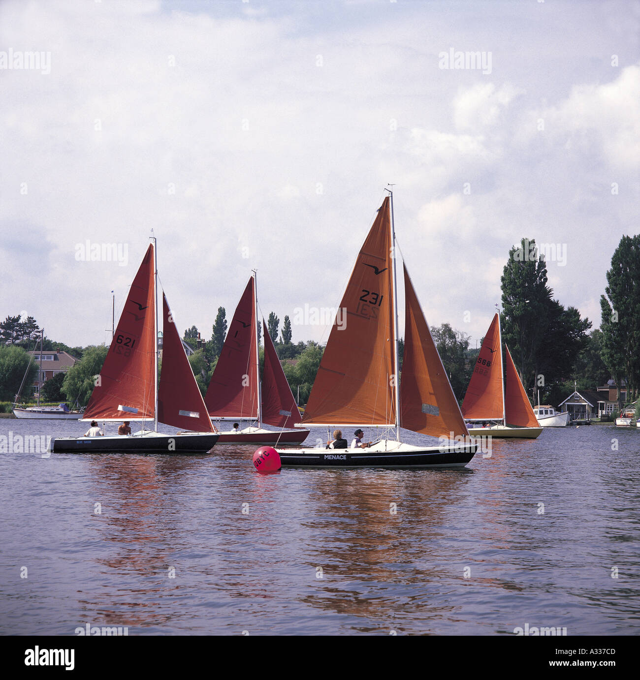 River bure acle hi-res stock photography and images - Alamy