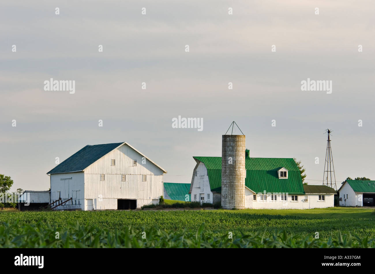 Barns and outbuildings ohio hi-res stock photography and images - Alamy
