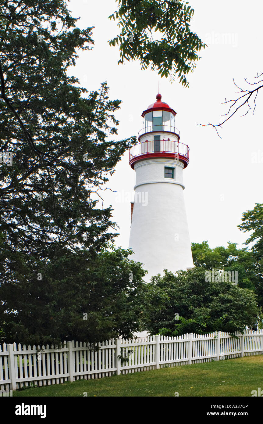 Marblehead Lighthouse and Keepers Quarters Lake Erie Marblehead State ...
